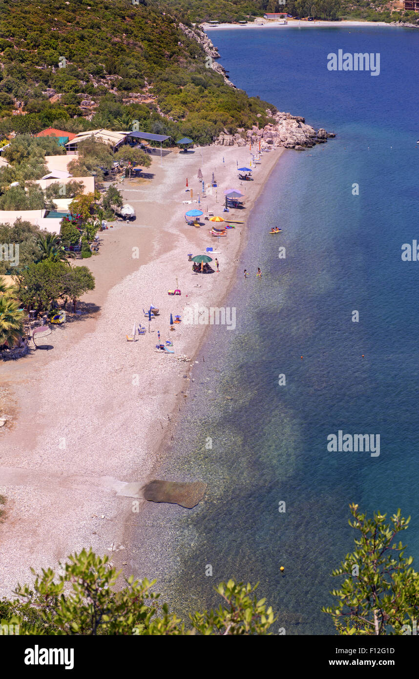 Repontina Strand und camping in der Nähe von Leonidio Stadt im Kynouria ...