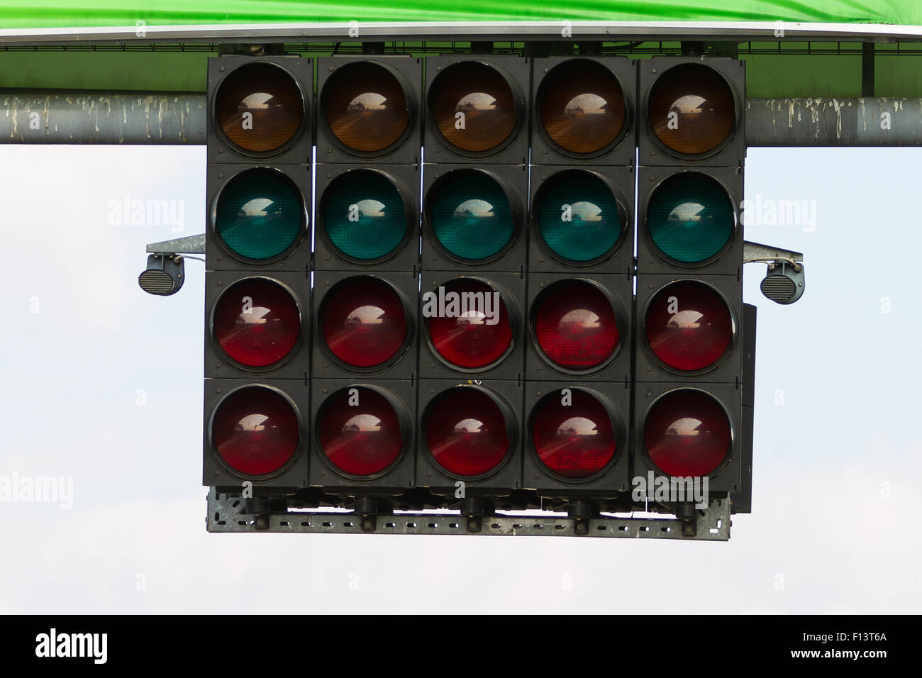 Formula one race start lights -Fotos und -Bildmaterial in hoher ...