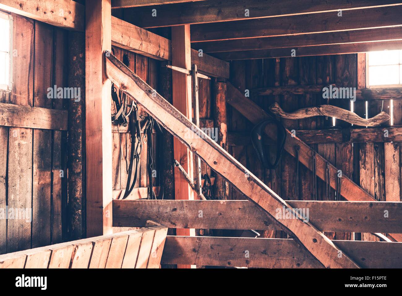 Rustikale Scheune Interieur. Alte Holz Bauernhof Scheune ...