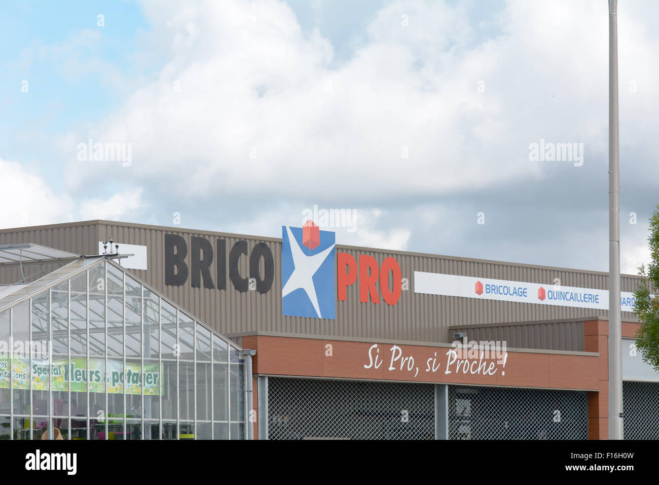 Brico logo -Fotos und -Bildmaterial in hoher Auflösung – Alamy