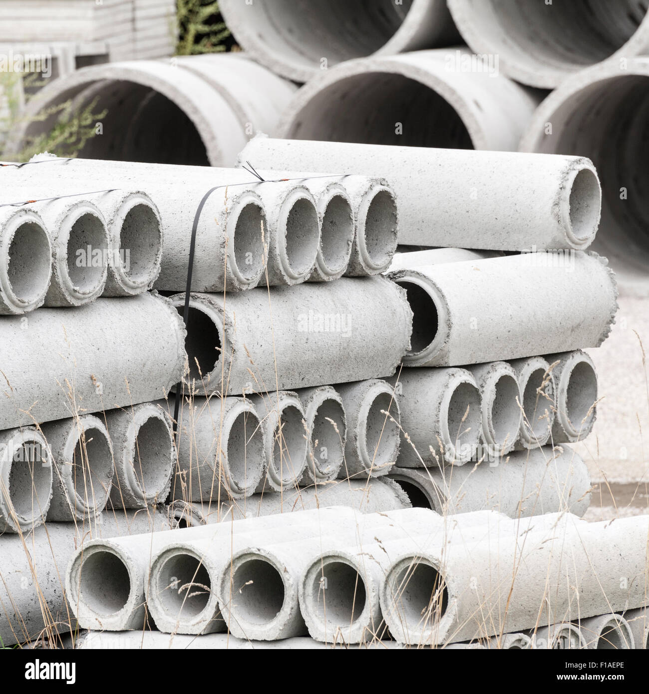 Precast concrete culverts -Fotos und -Bildmaterial in hoher Auflösung – Alamy