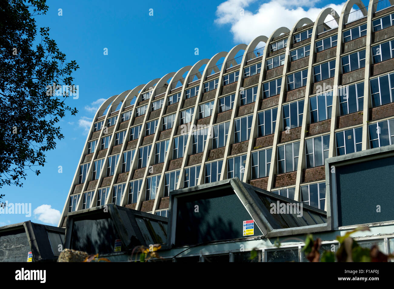 Das Hollings Gebäude, bekannt als die "Toastbrotständer" Old Hall Lane ...