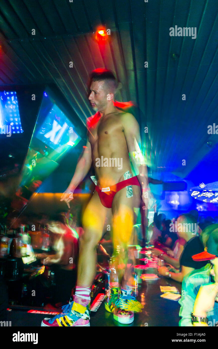Male Strippers Fotos Und Bildmaterial In Hoher Auflösung Alamy