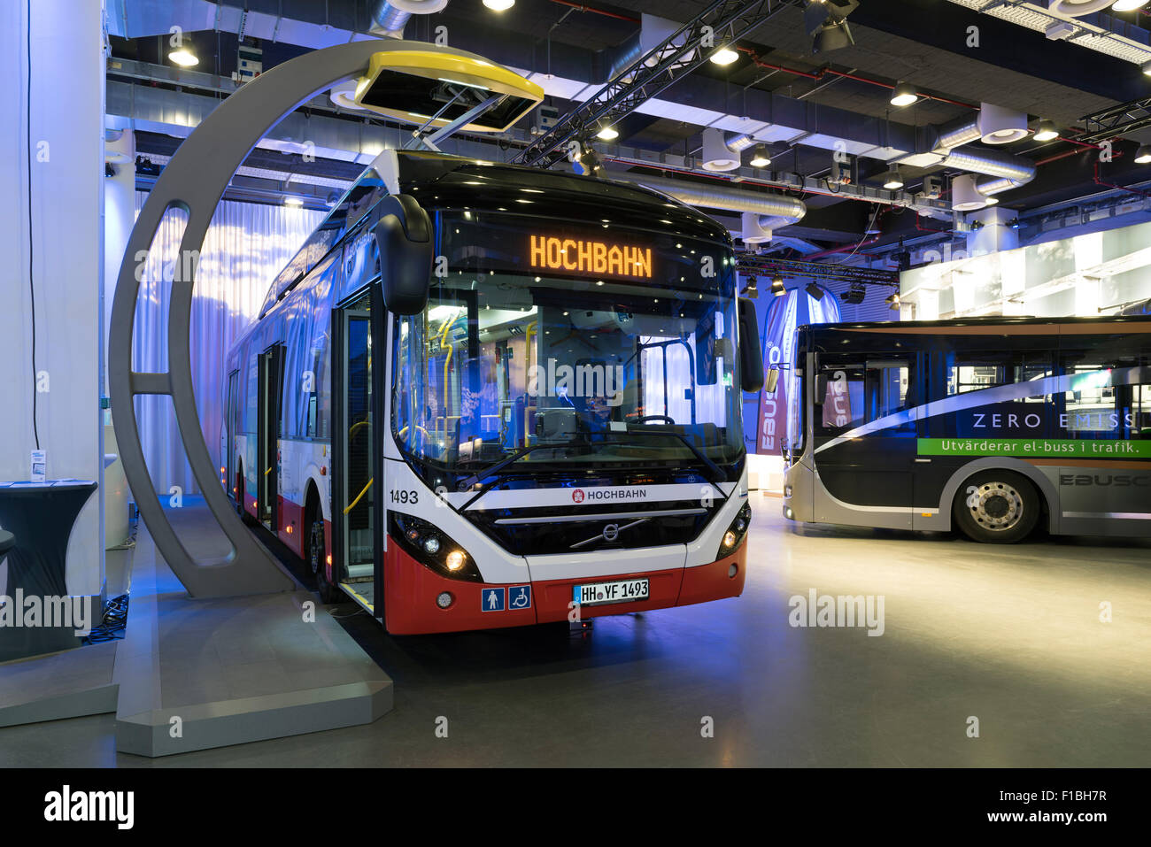 Berlin, Deutschland, der Volvo 7900 Hybrid Elektro Stockfotografie - Alamy