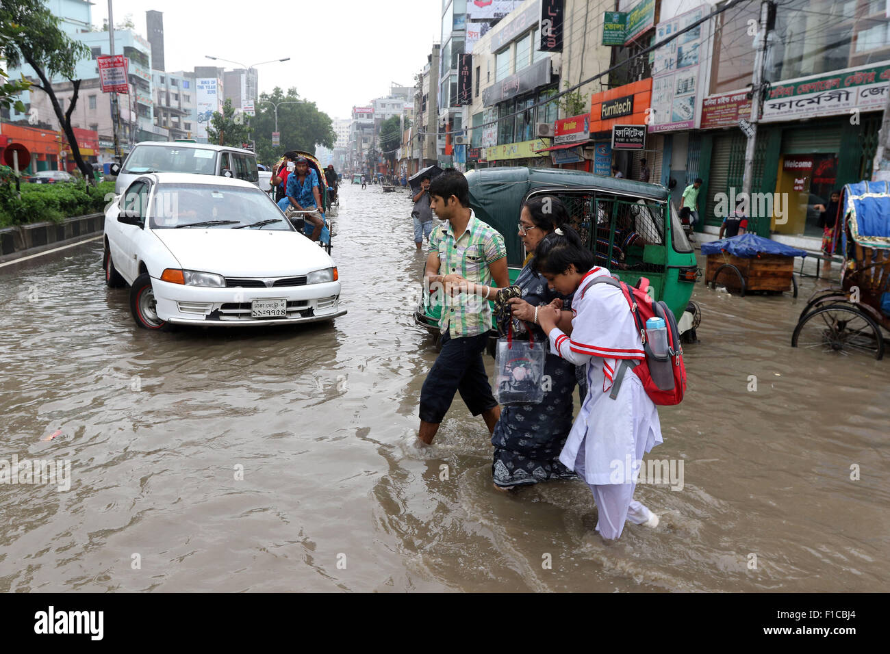 Dhaka wasser loggine -Fotos und -Bildmaterial in hoher Auflösung – Alamy