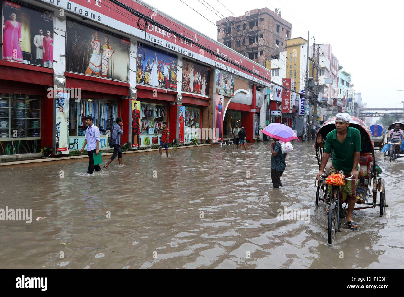 Dhaka wasser loggine -Fotos und -Bildmaterial in hoher Auflösung – Alamy