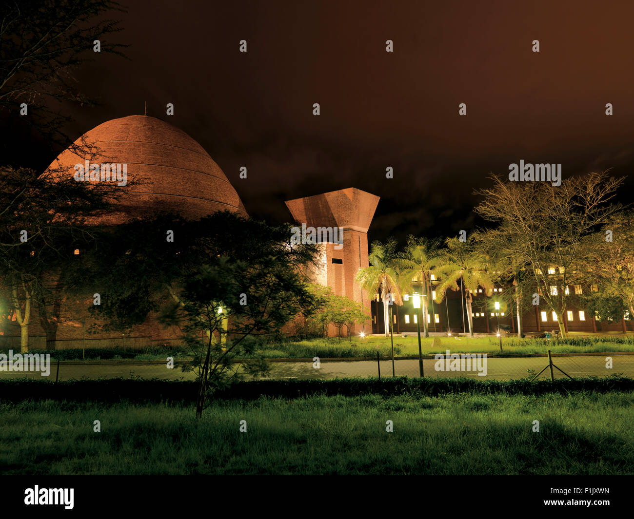 Government complex -Fotos und -Bildmaterial in hoher Auflösung – Alamy