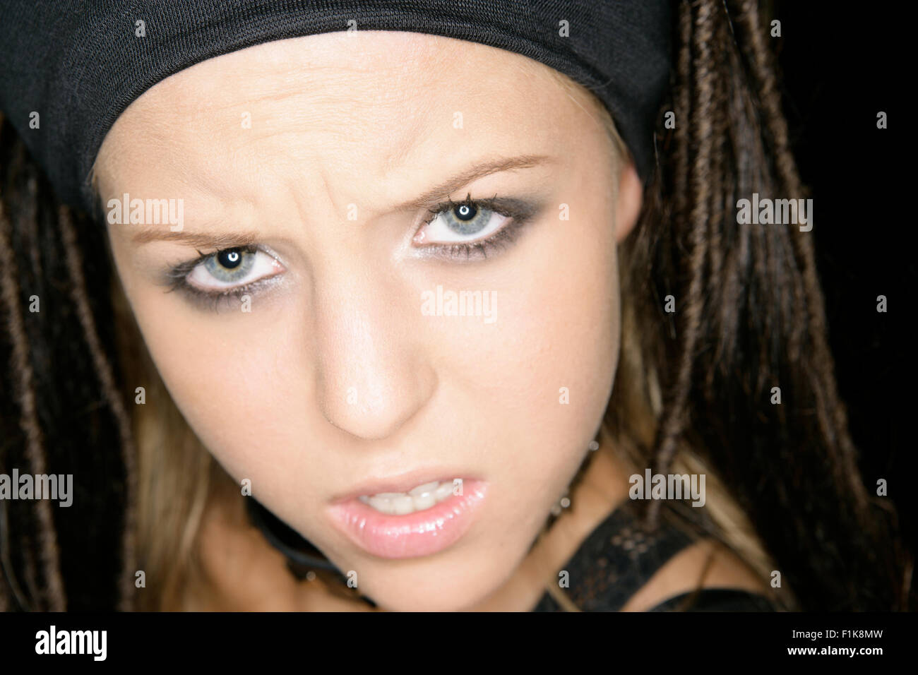 Mädchen 17 jahre alt 15 20 -Fotos und -Bildmaterial in hoher Auflösung ...