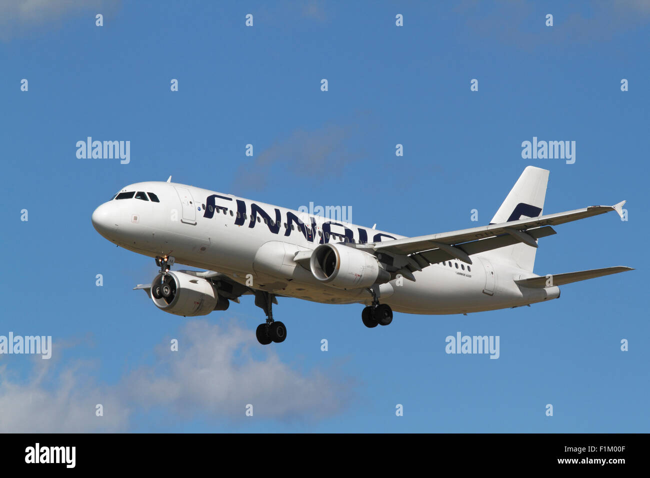 FINNAIR, Airbus A320, Flug AY665, OH-LXA aus Helsinki, Finnland, im ...