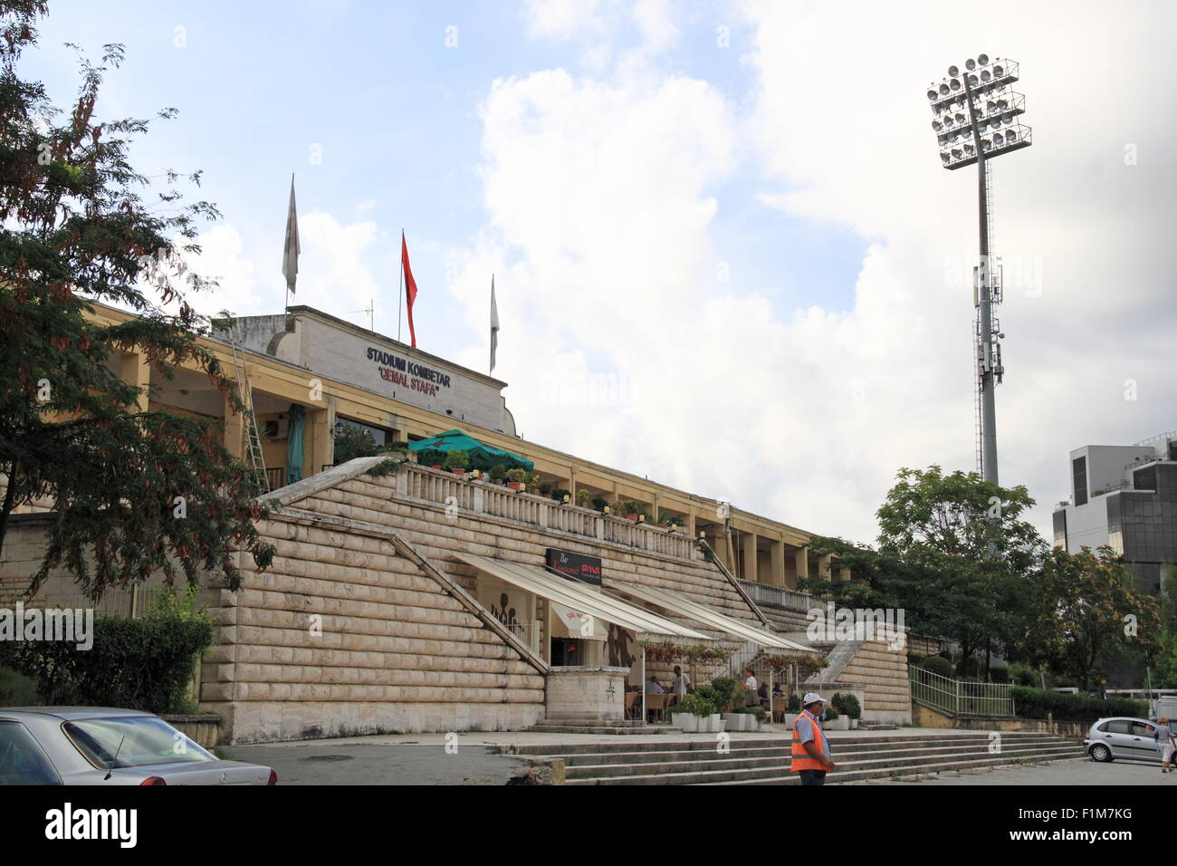 Qemal stafa national stadium -Fotos und -Bildmaterial in hoher ...