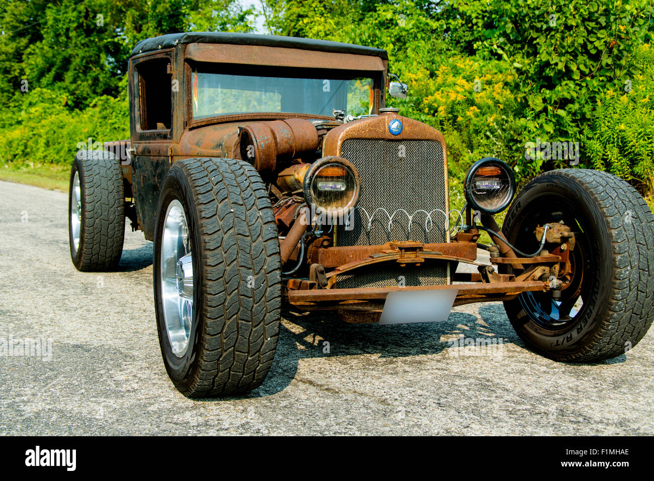 Hot rod fahrzeug -Fotos und -Bildmaterial in hoher Auflösung – Alamy