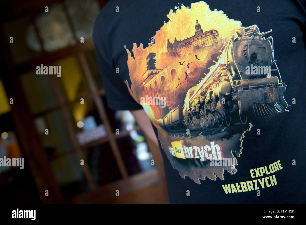 Nazi gold zug -Fotos und -Bildmaterial in hoher Auflösung – Alamy