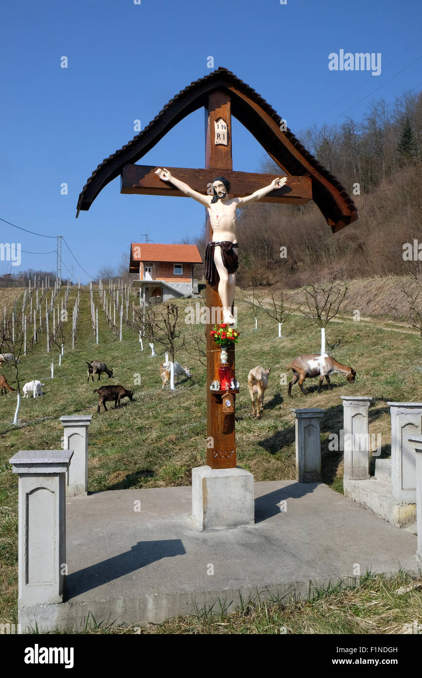 Das kreuz an der himmelfahrtskirche -Fotos und -Bildmaterial in hoher Auflösung - Seite 2 - Alamy