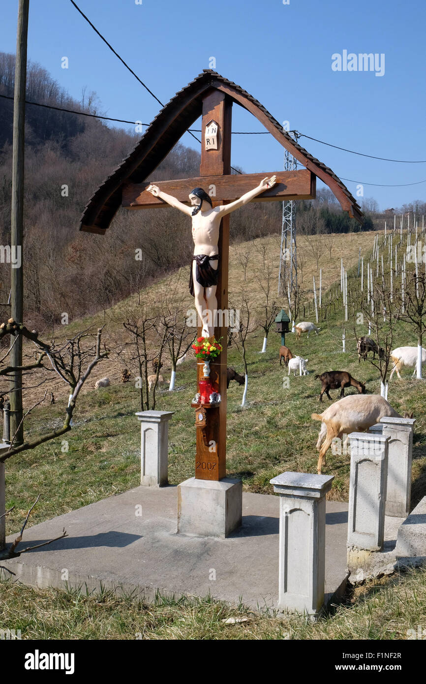 Statue jesus christ crucifixion on -Fotos und -Bildmaterial in hoher Auflösung – Alamy