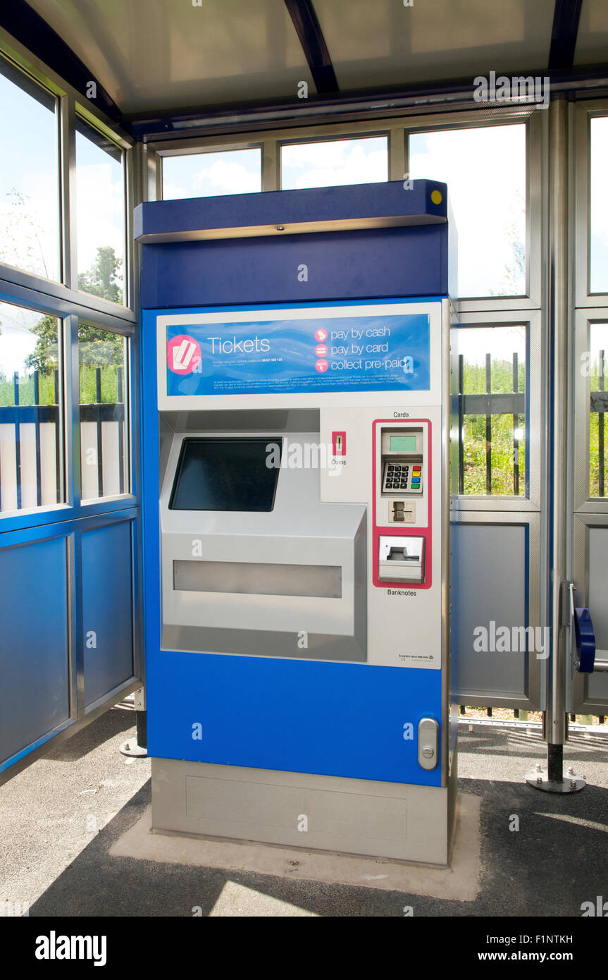 Bahn Ticket Automat, UK Stockfotografie - Alamy
