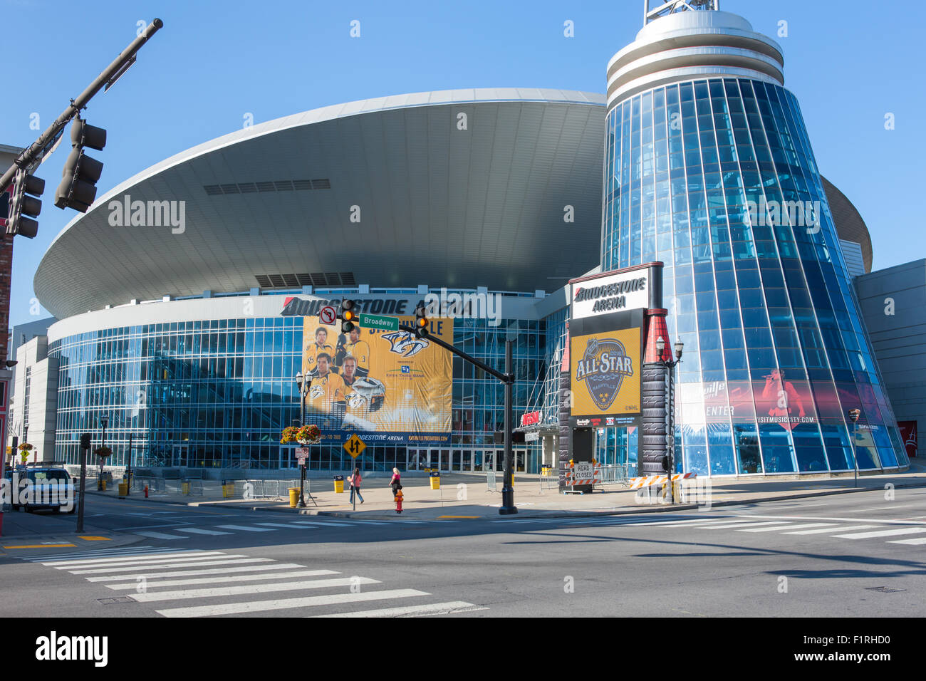 Bridgestone arena -Fotos und -Bildmaterial in hoher Auflösung – Alamy