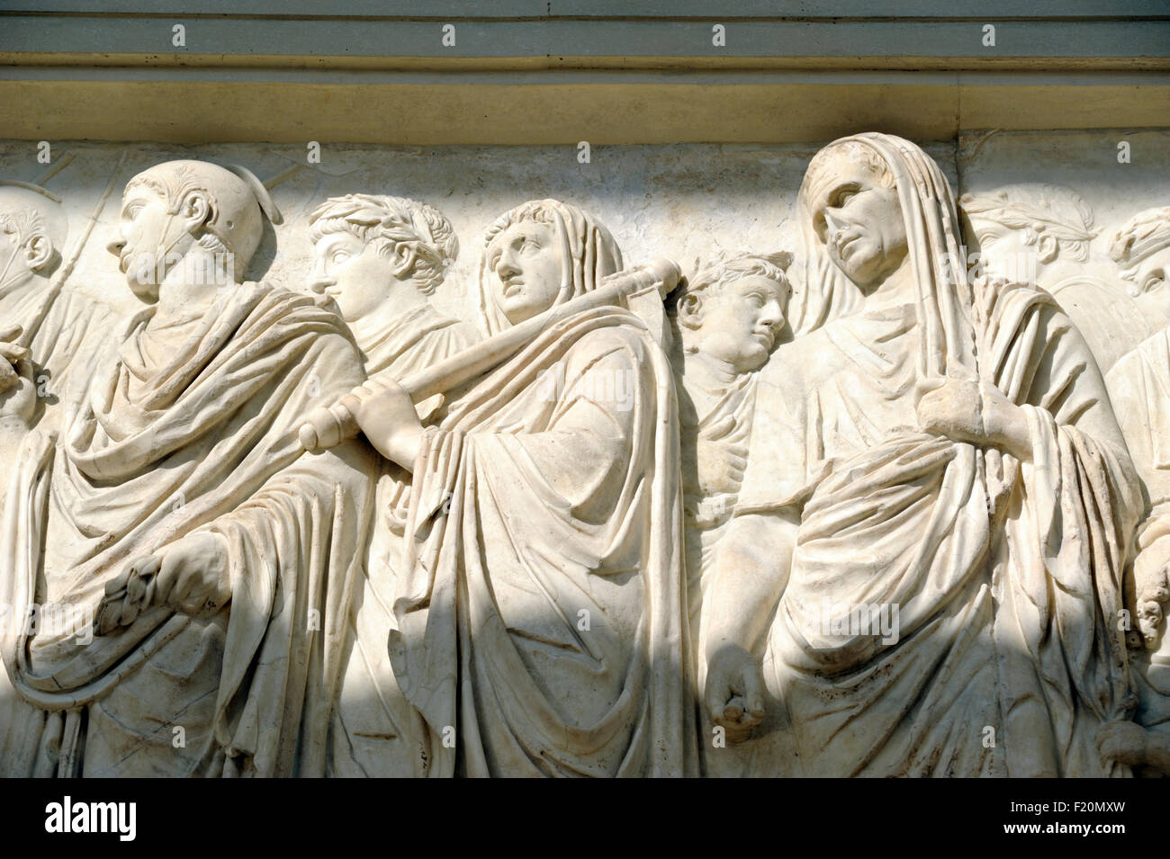 Roman relief sculpture -Fotos und -Bildmaterial in hoher Auflösung – Alamy