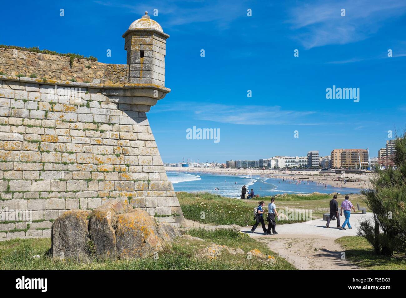Portugal, Nordregion, Porto, Castelo do Queijo oder Saint Francis ...