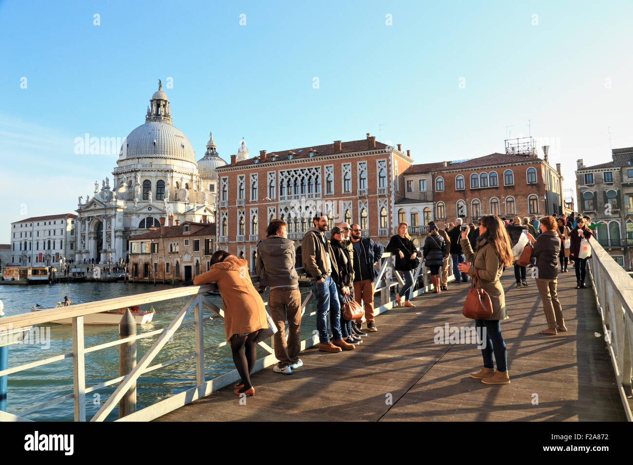 Ponton-Brücke über den Canal Grande bei Festa della Madonna della ...