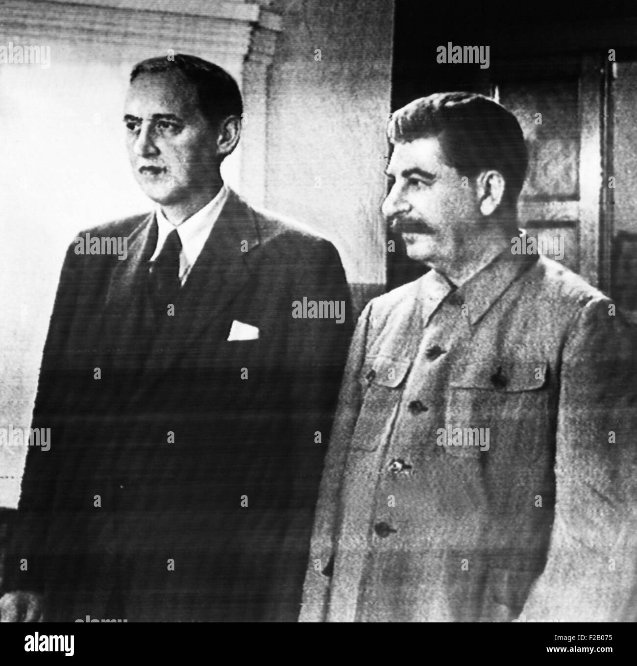 Hitler stalin -Fotos und -Bildmaterial in hoher Auflösung – Alamy