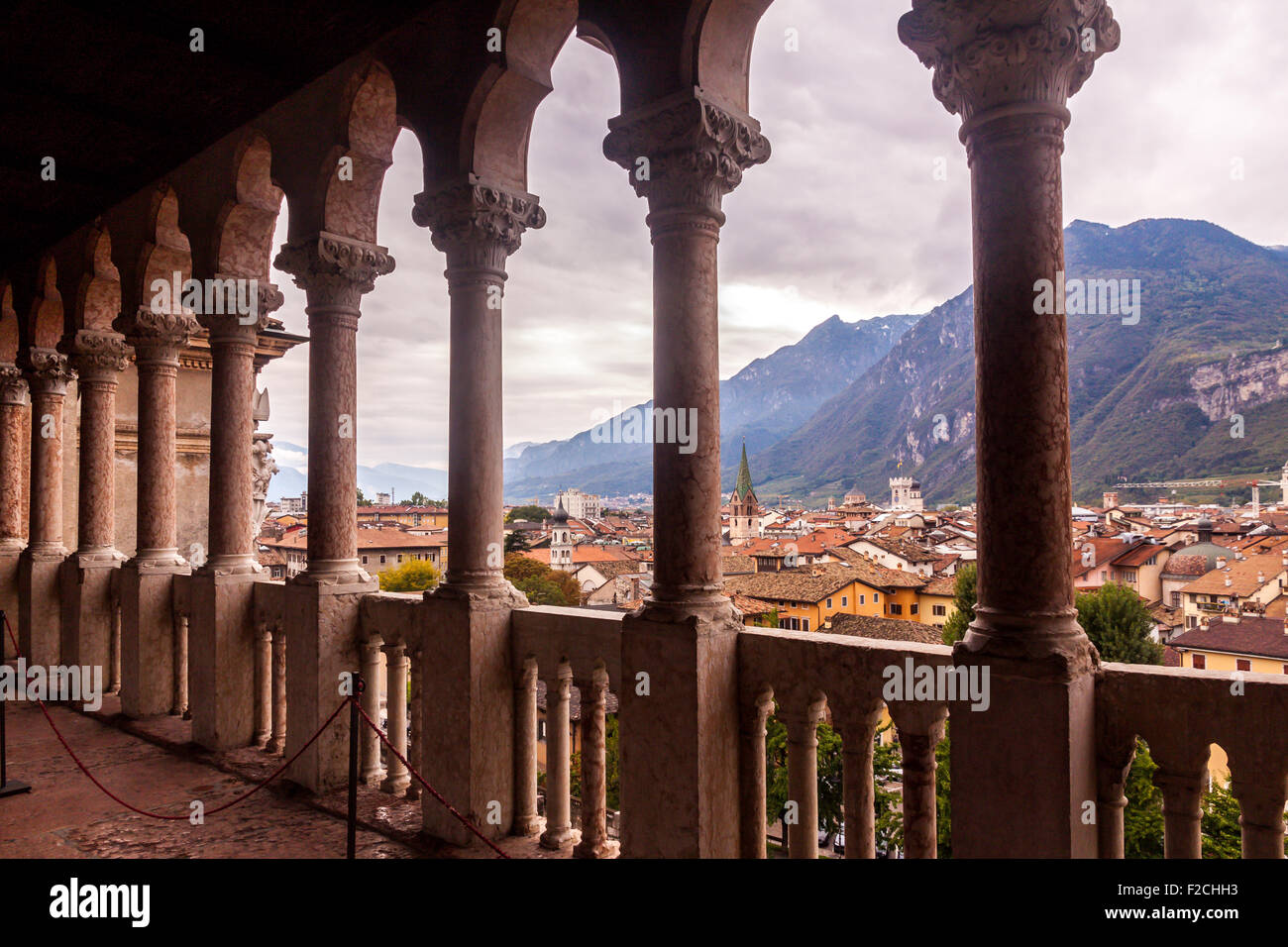 Adige river valley -Fotos und -Bildmaterial in hoher Auflösung – Alamy