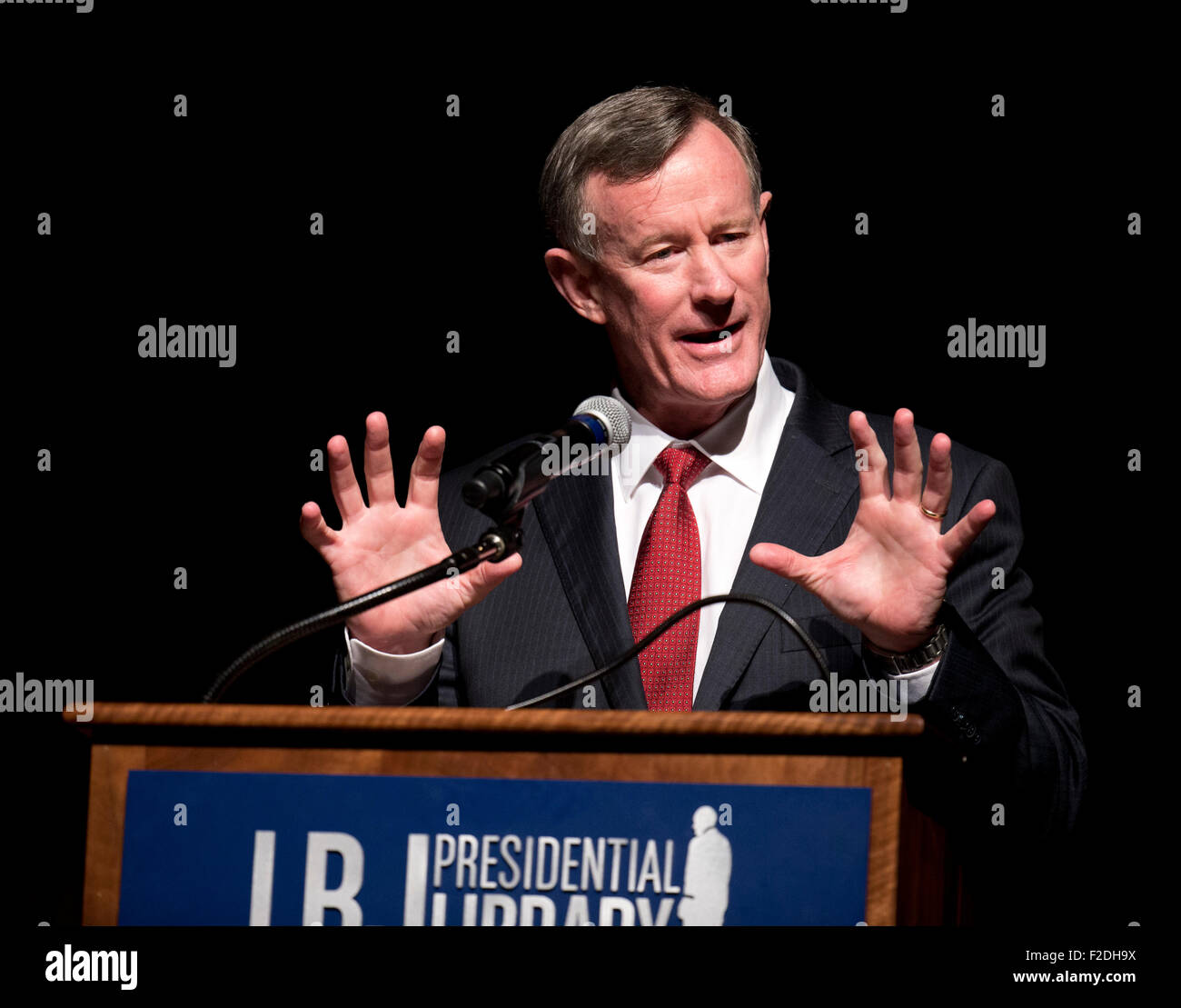 Admiral william mcraven -Fotos und -Bildmaterial in hoher Auflösung – Alamy