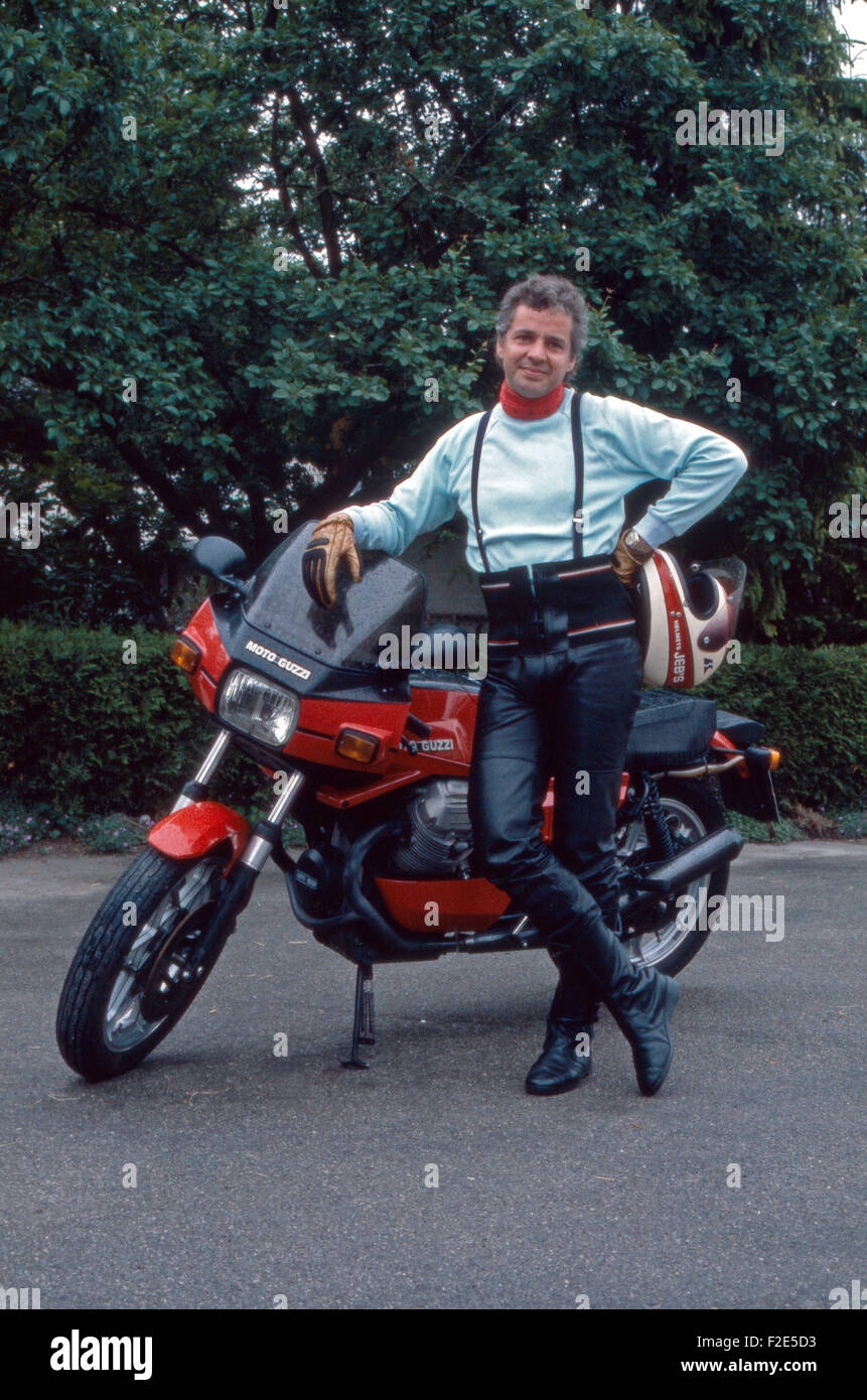 Der Deutsche Schauspieler Michael Ande Mit seit Moto Guzzi MK2 Motorrad ...