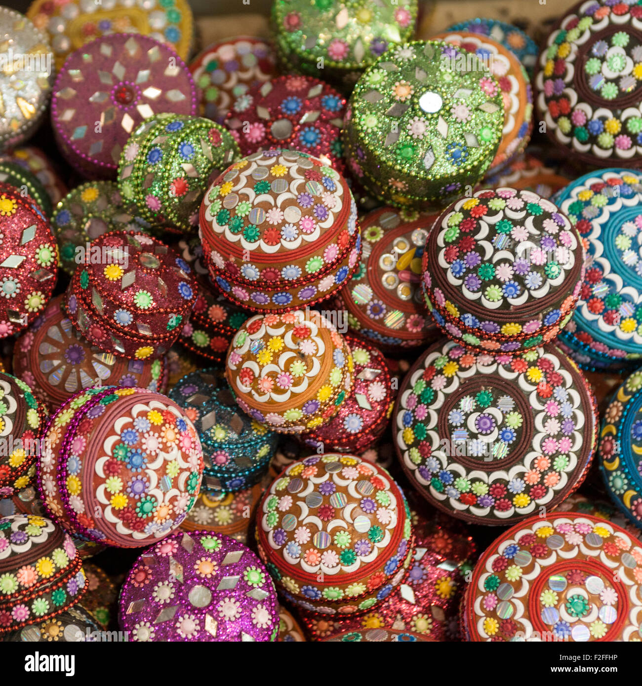 Souvenir shop in jerusalem israel -Fotos und -Bildmaterial in hoher ...