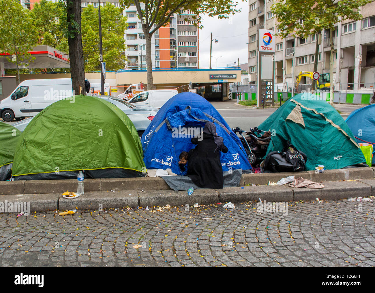 Urban Poverty Homeless Paris Stockfotos und -bilder Kaufen - Alamy