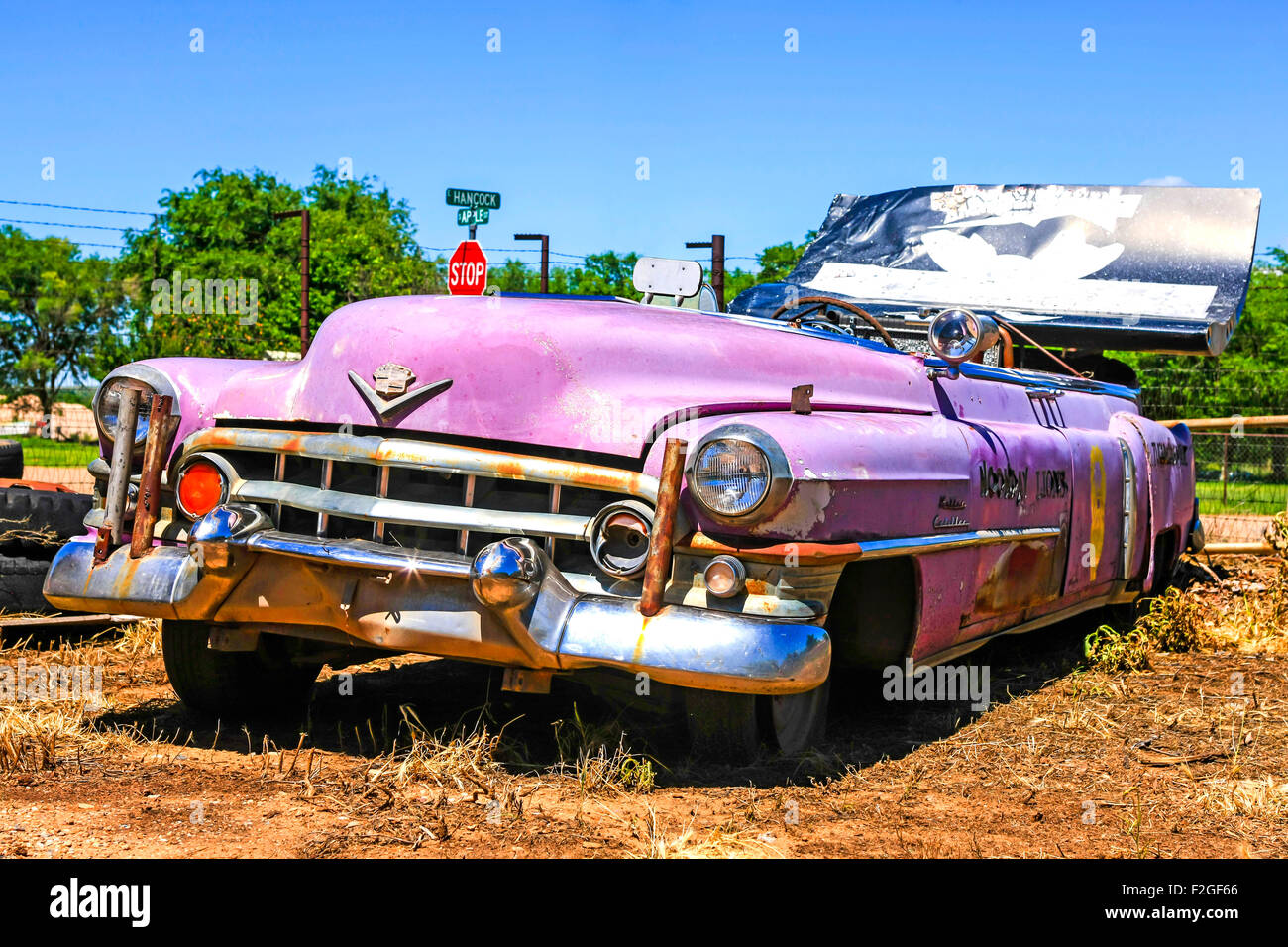 Verlassener schrottplatz -Fotos und -Bildmaterial in hoher Auflösung ...