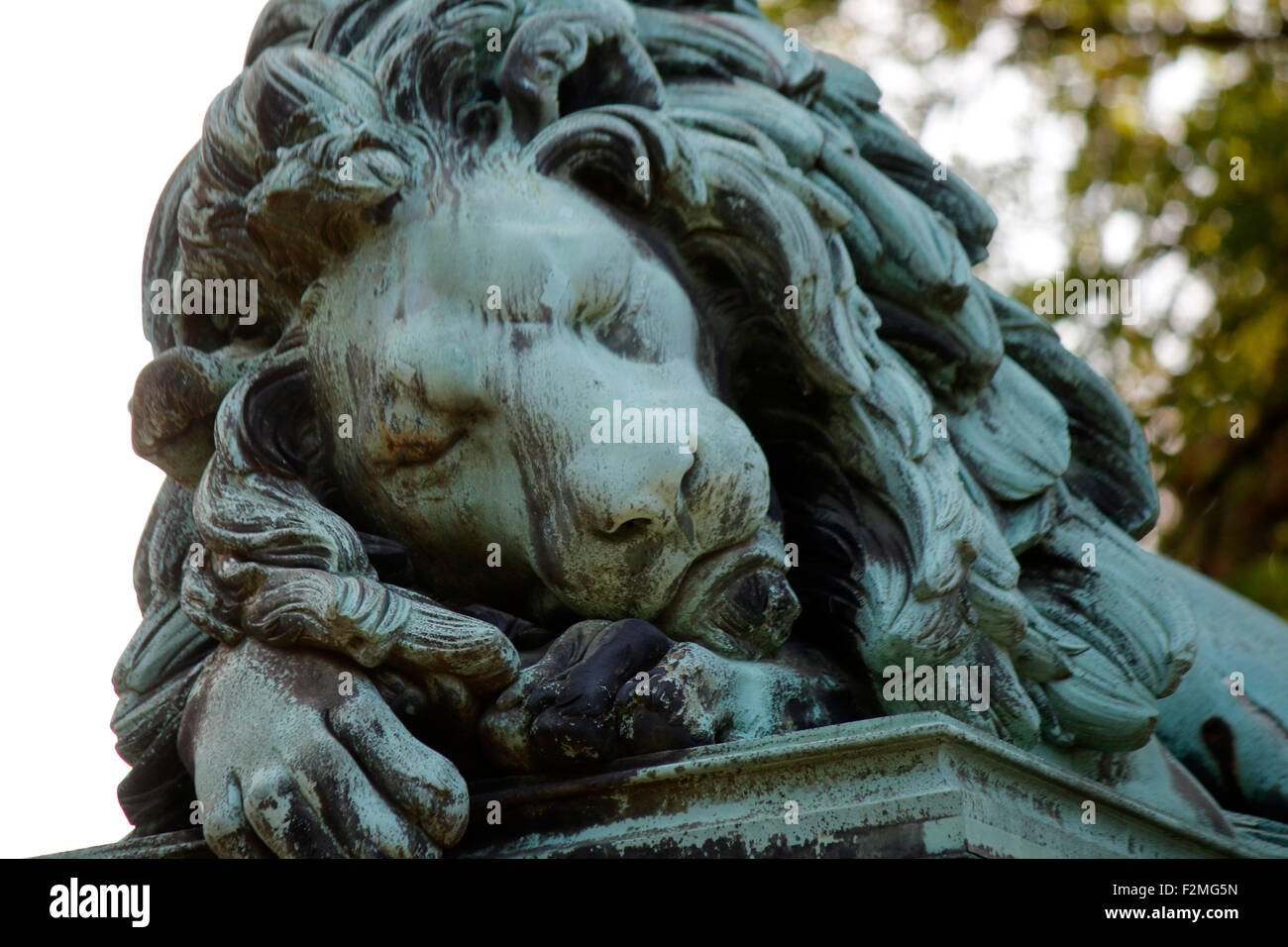 Invaliden friedhof cemetery -Fotos und -Bildmaterial in hoher Auflösung ...