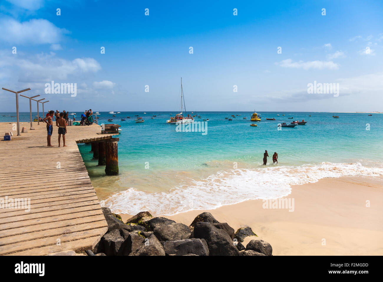 Santa maria ponton -Fotos und -Bildmaterial in hoher Auflösung – Alamy