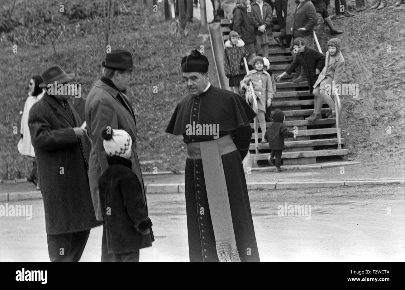 Neu-Böseckendorf, Fernsehfilm, Deutschland 1969, Regie: Robert A ...