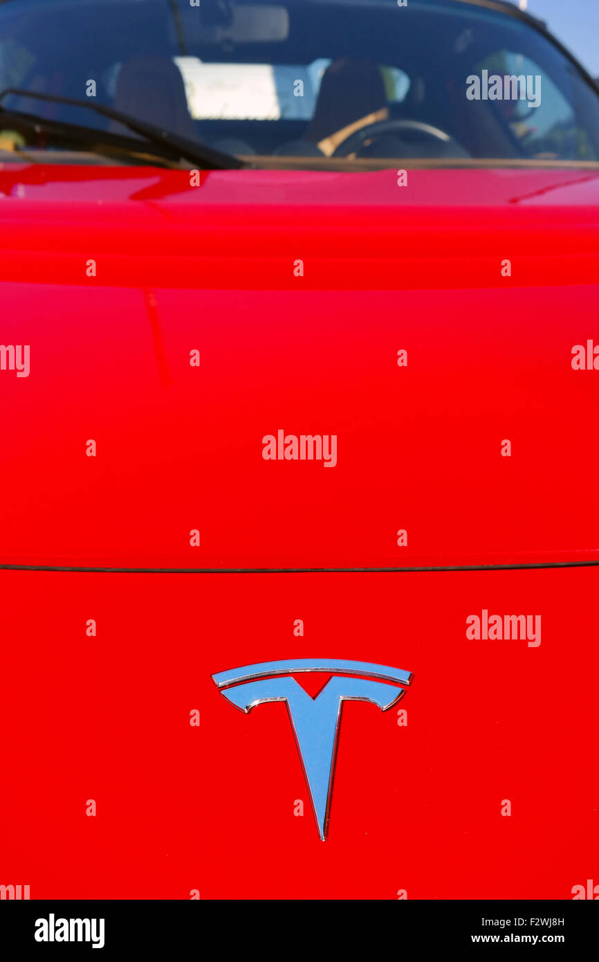 Logo tesla -Fotos und -Bildmaterial in hoher Auflösung – Alamy