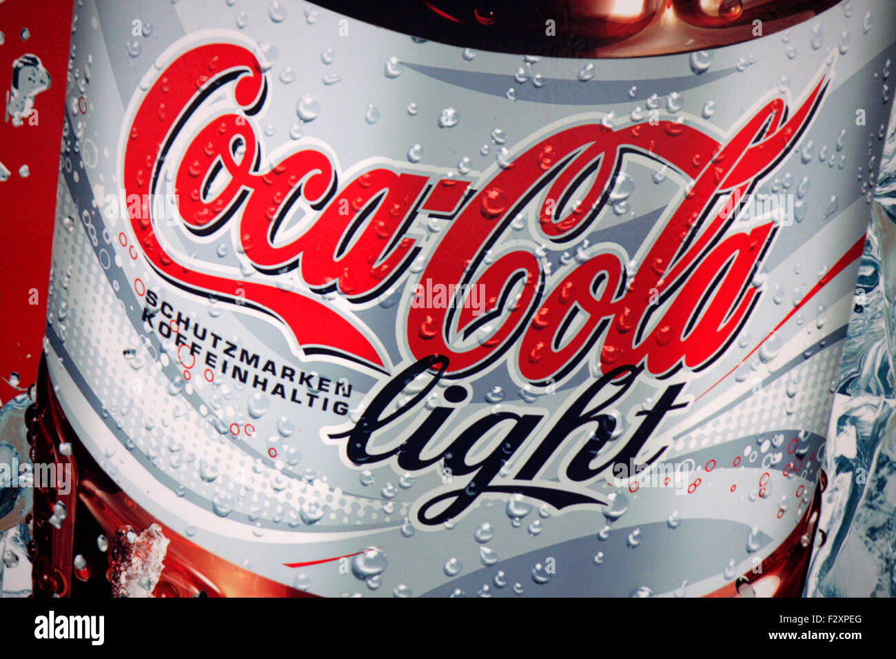 Coca cola light logo -Fotos und -Bildmaterial in hoher Auflösung – Alamy