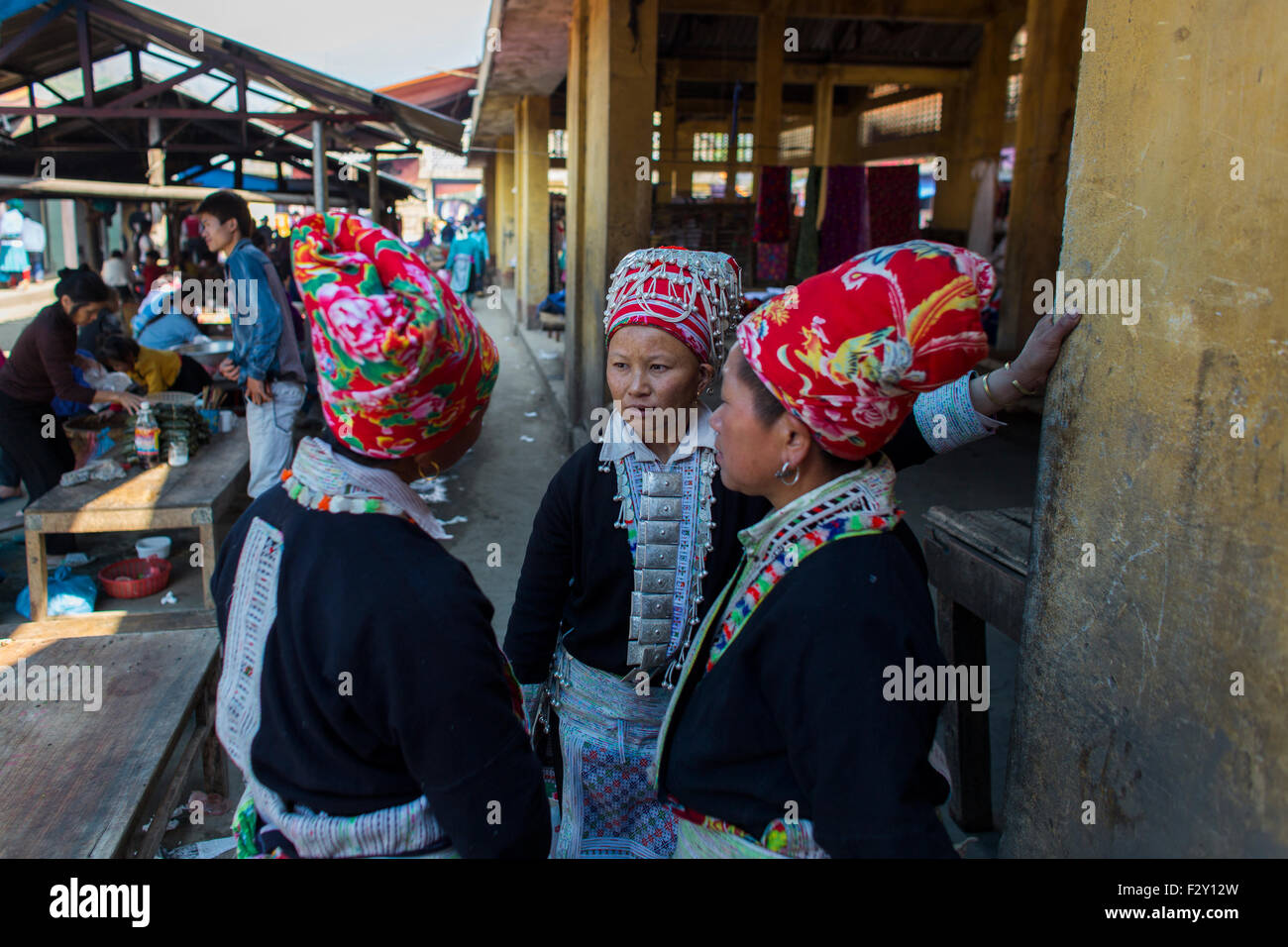 Roter hmong vietnam -Fotos und -Bildmaterial in hoher Auflösung – Alamy