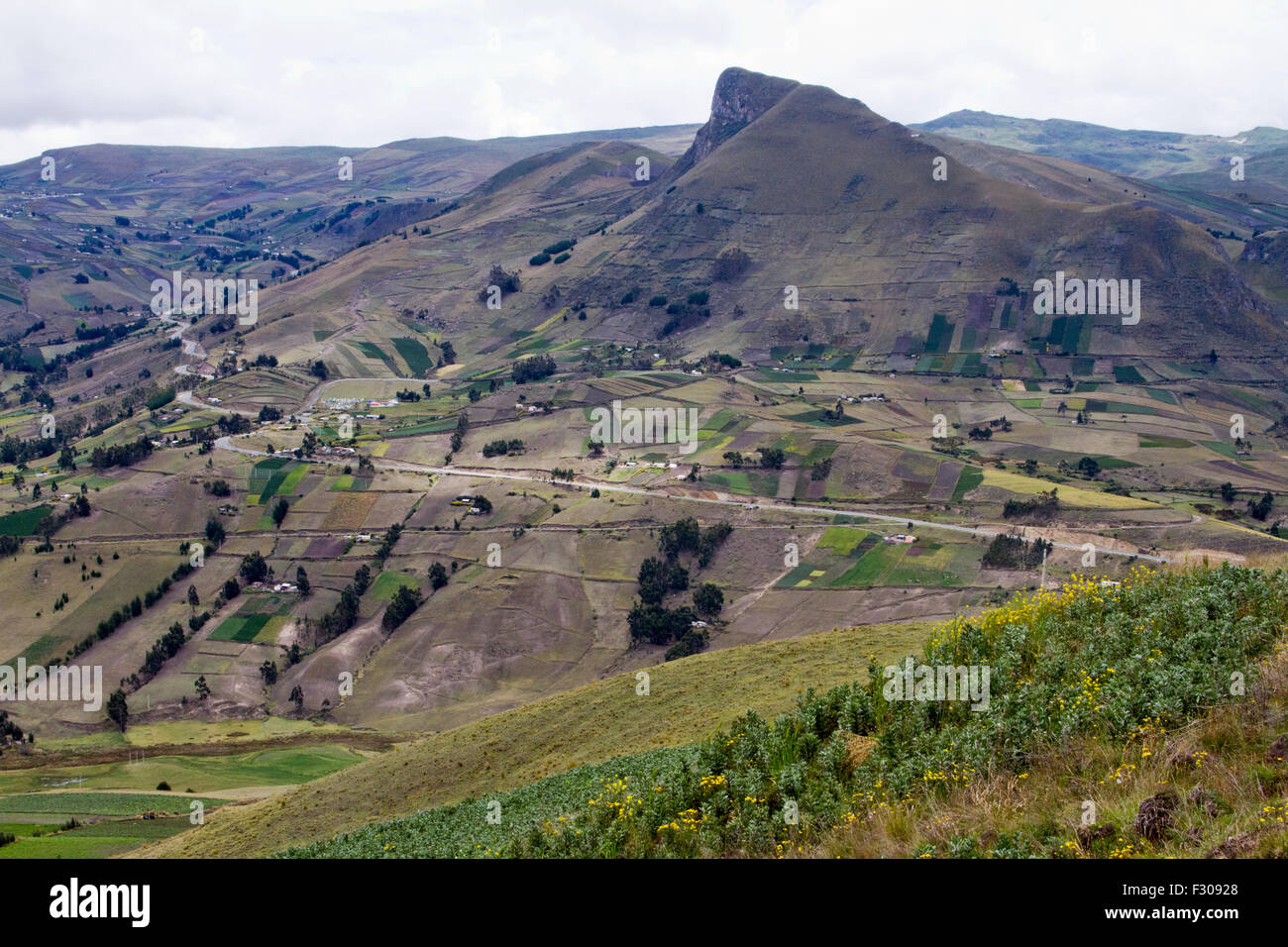 Andes berge ecuador -Fotos und -Bildmaterial in hoher Auflösung – Alamy