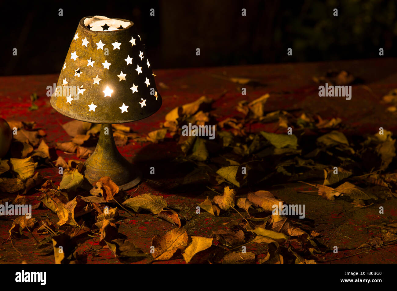 Lampenbank -Fotos und -Bildmaterial in hoher Auflösung – Alamy