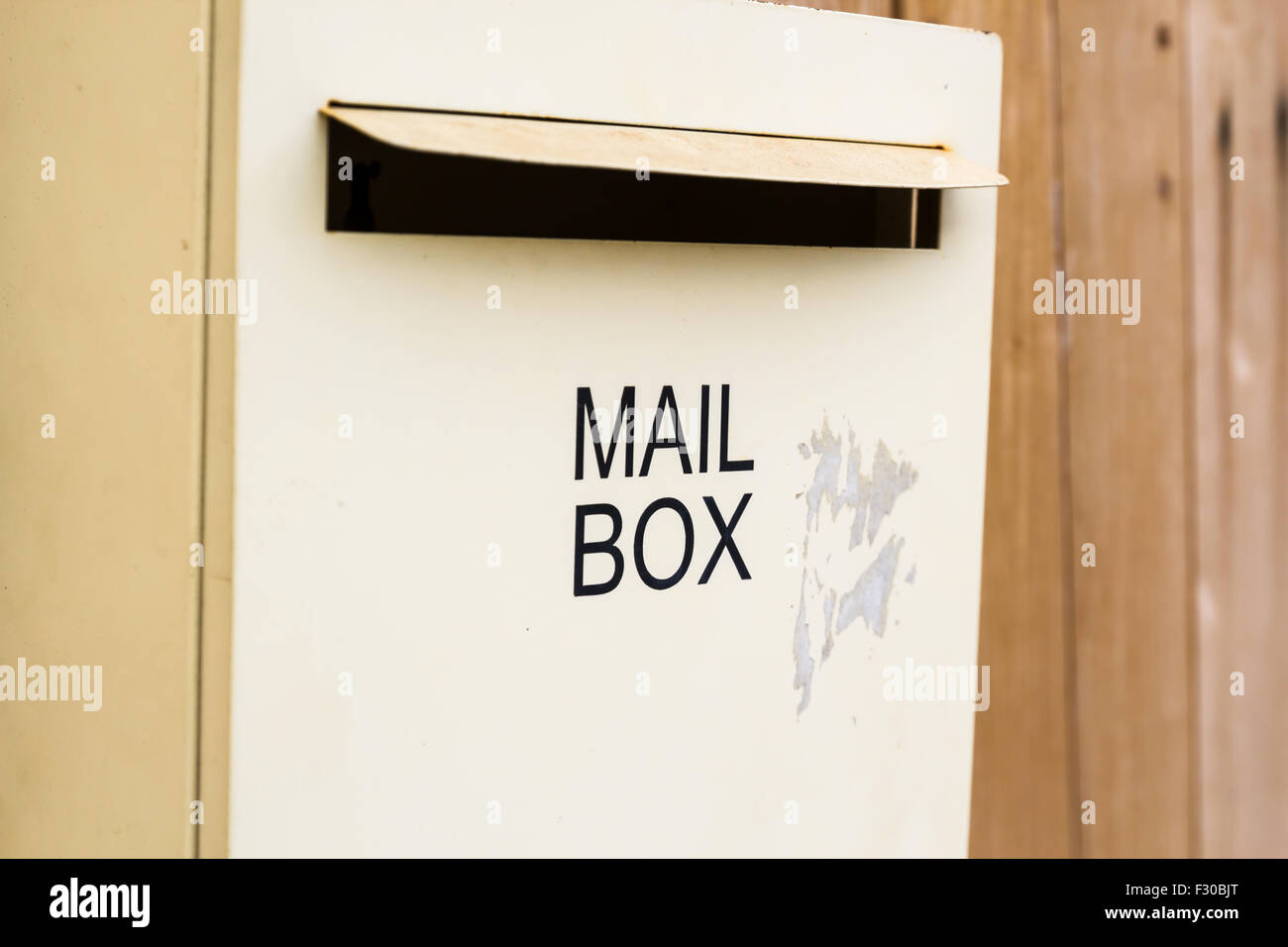 Postfach an der wand -Fotos und -Bildmaterial in hoher Auflösung ...