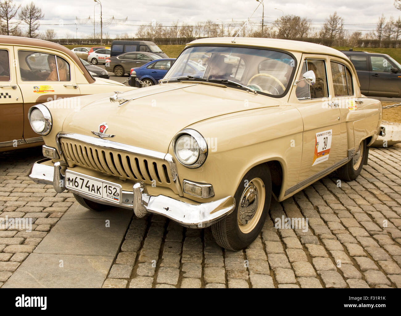 Old russian car volga gaz 21 -Fotos und -Bildmaterial in hoher ...