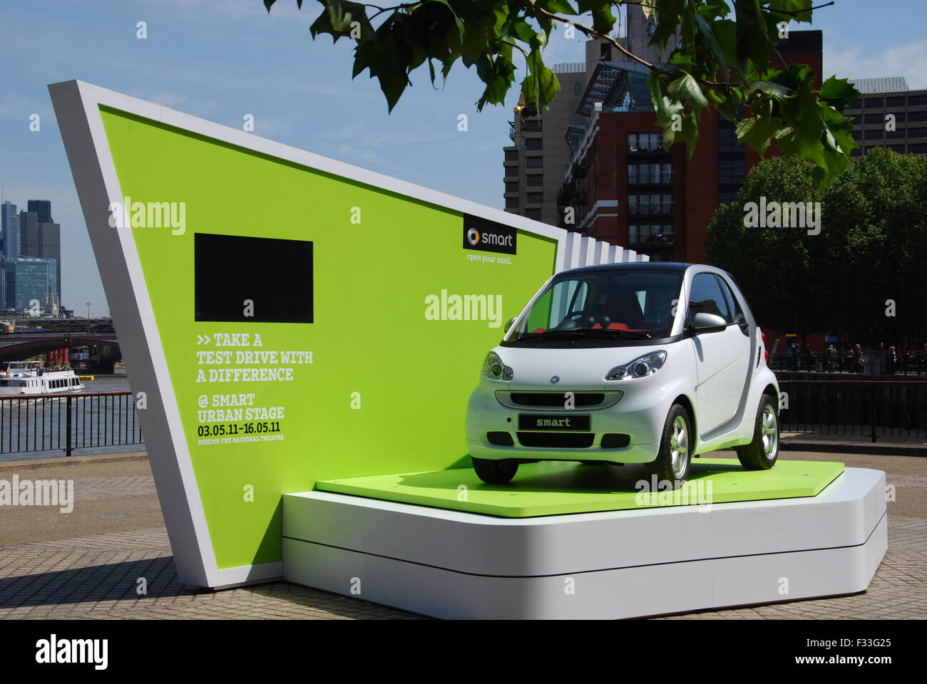 Mercedes benz geography -Fotos und -Bildmaterial in hoher Auflösung – Alamy