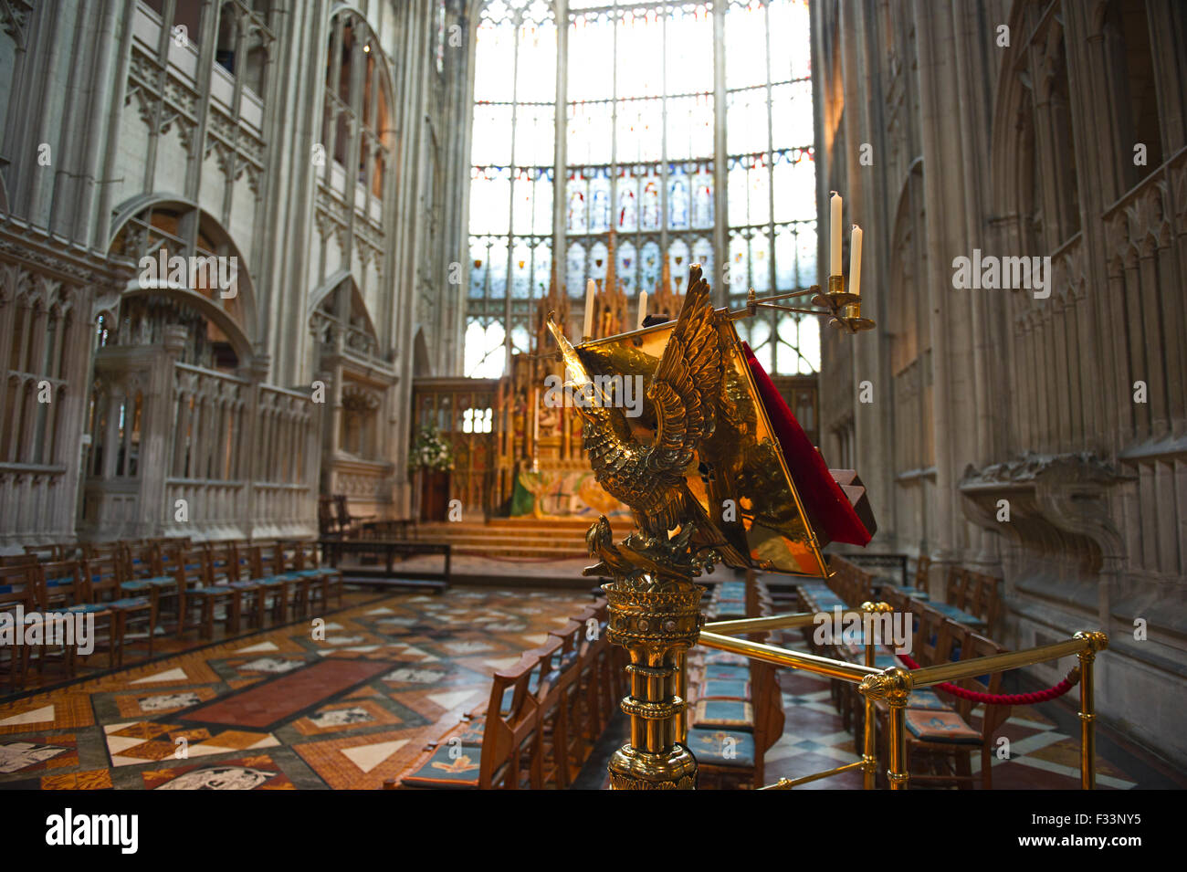 Rednerpult kirche -Fotos und -Bildmaterial in hoher Auflösung – Alamy