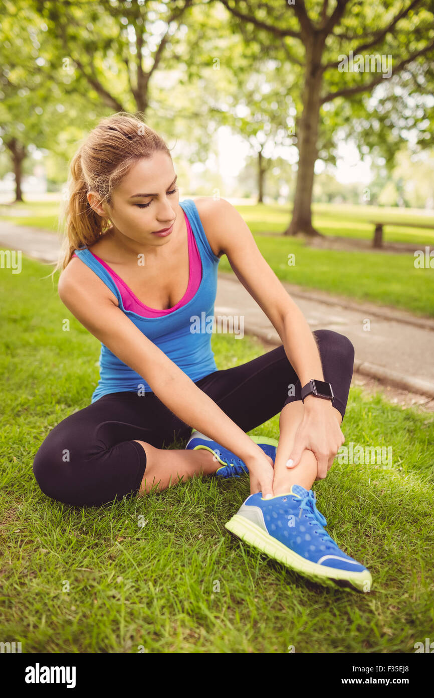 Lange beine frau -Fotos und -Bildmaterial in hoher Auflösung – Alamy