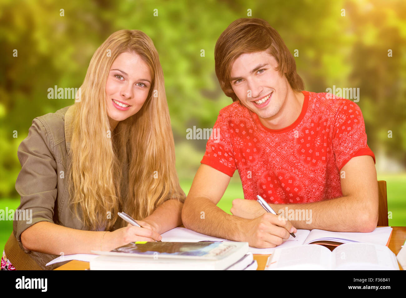 Studenten, die natur studieren -Fotos und -Bildmaterial in hoher ...