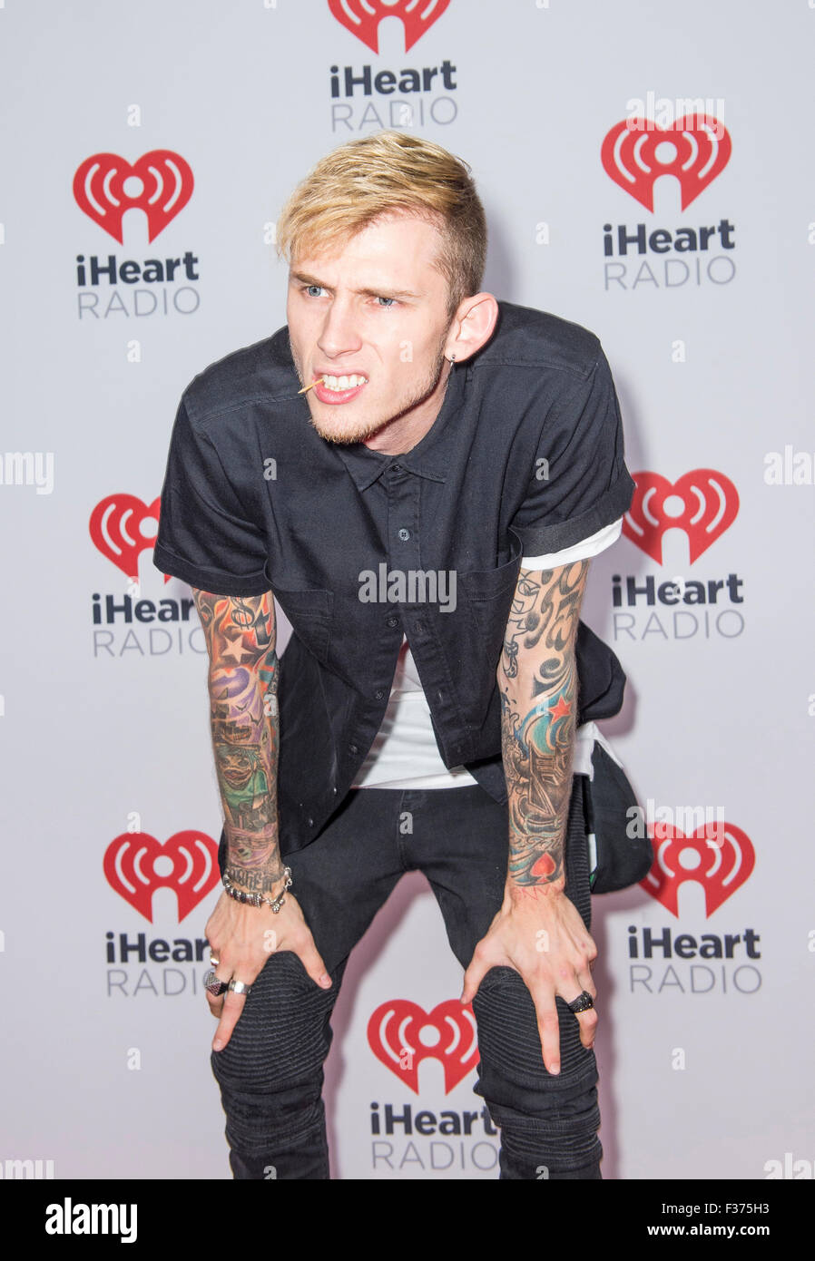 Rapper Machine Gun Kelly besucht 2015 iHeartRadio Music Festival in der ...