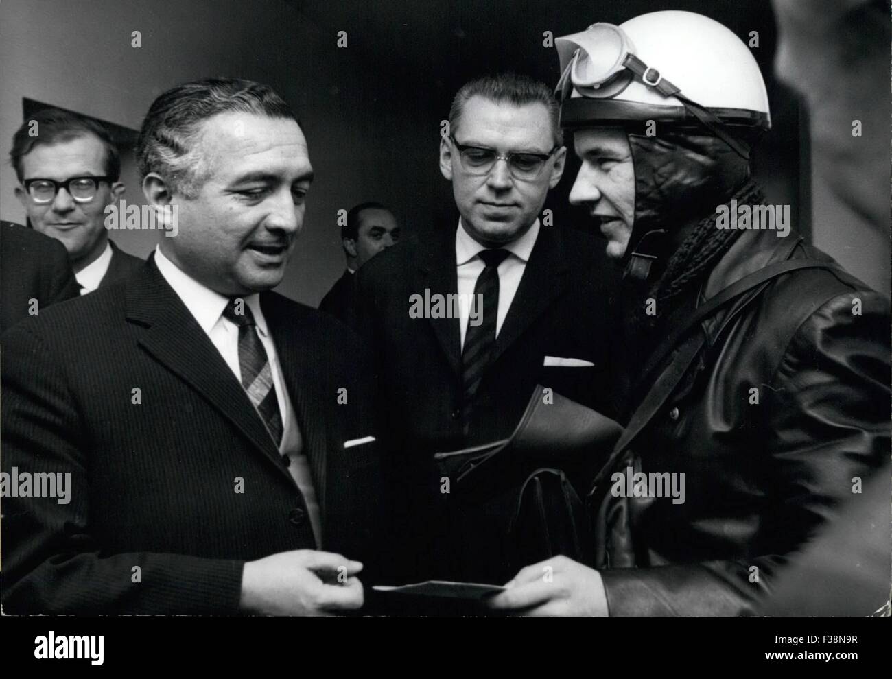 Erich Mende Stockfotos und -bilder Kaufen - Alamy