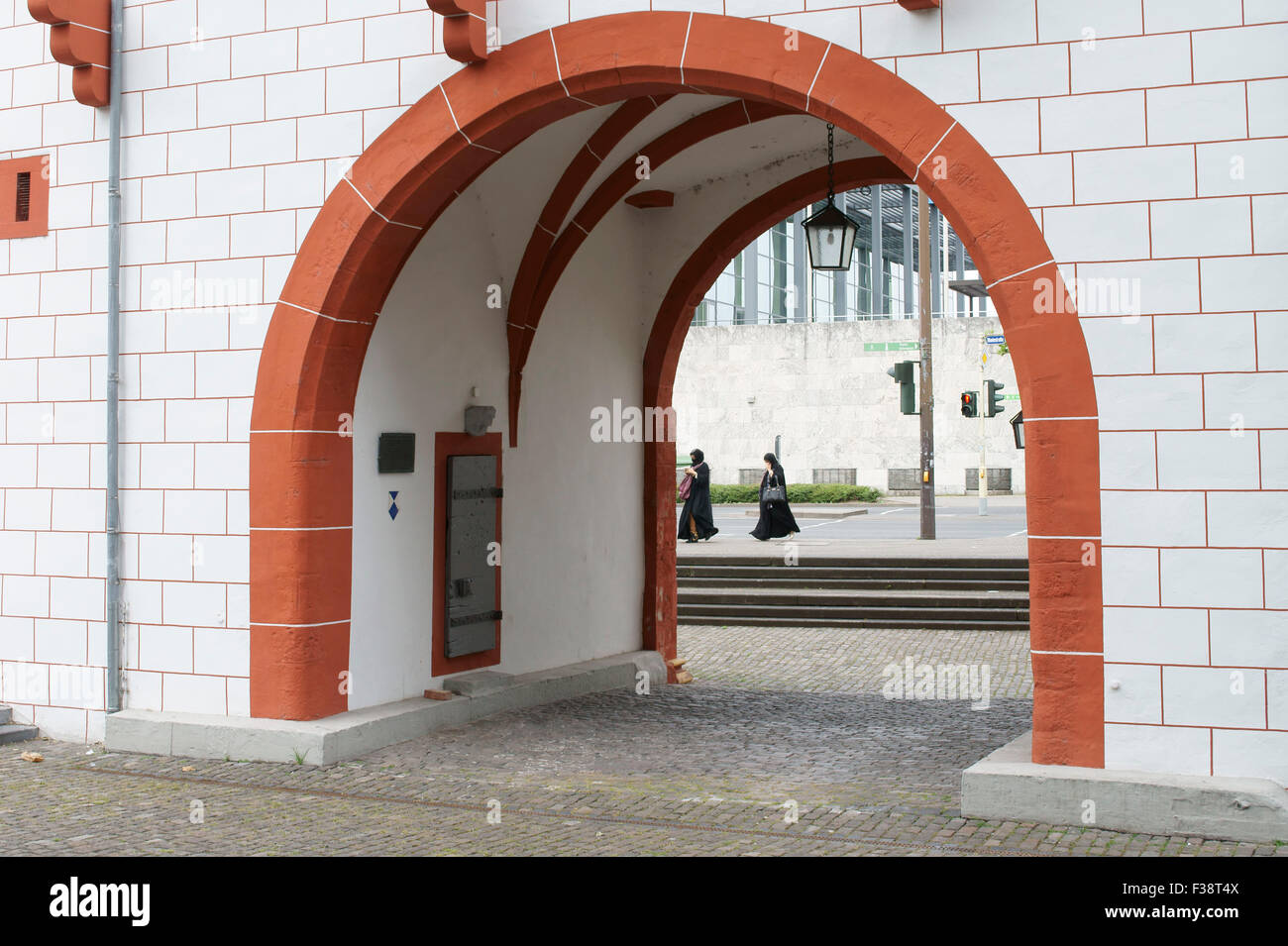 Turm torbogen -Fotos und -Bildmaterial in hoher Auflösung – Alamy