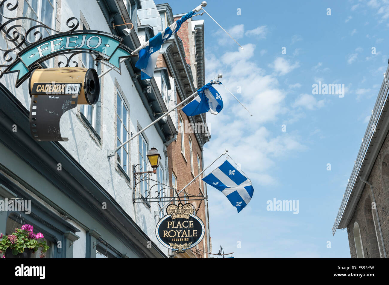 Provinzflagge von quebec -Fotos und -Bildmaterial in hoher Auflösung ...