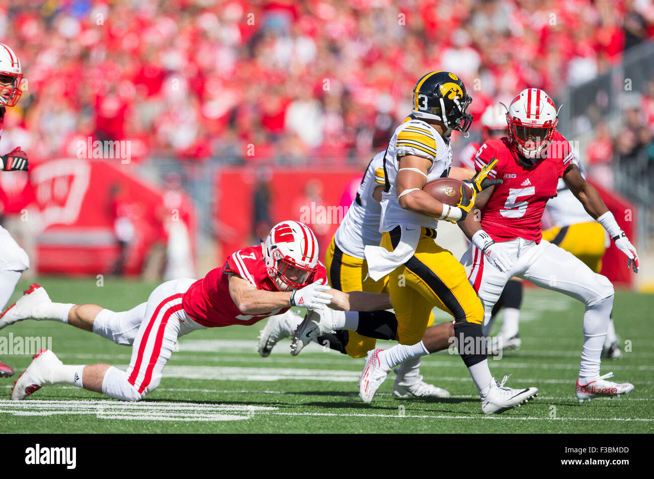 Madison, WI, USA. 3. Oktober 2015. Iowa Hawkeyes Runningback Jordan ...