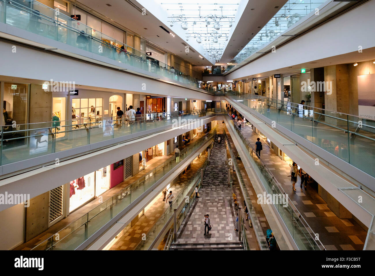 Einkaufszentrum zentrum bezirk -Fotos und -Bildmaterial in hoher ...